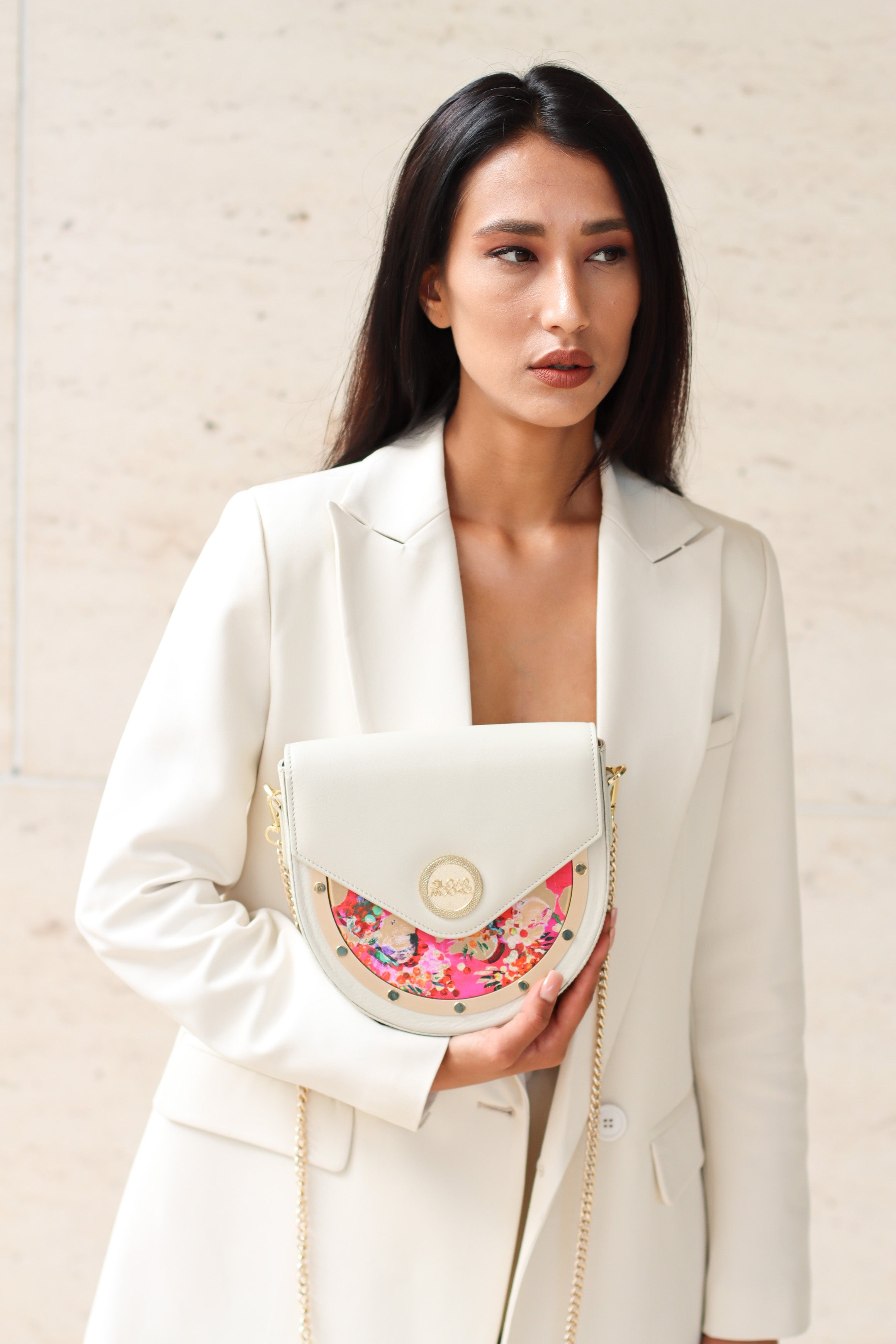 Amabel Large – Siloa & Mook